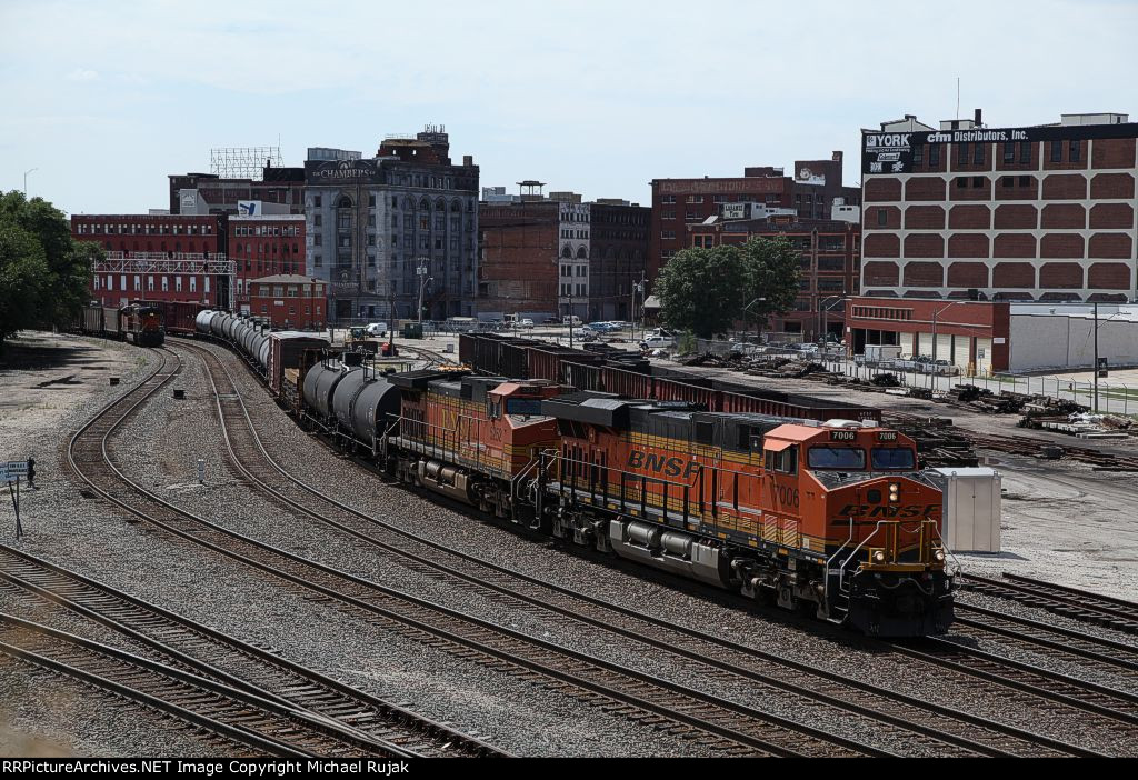 BNSF 7006